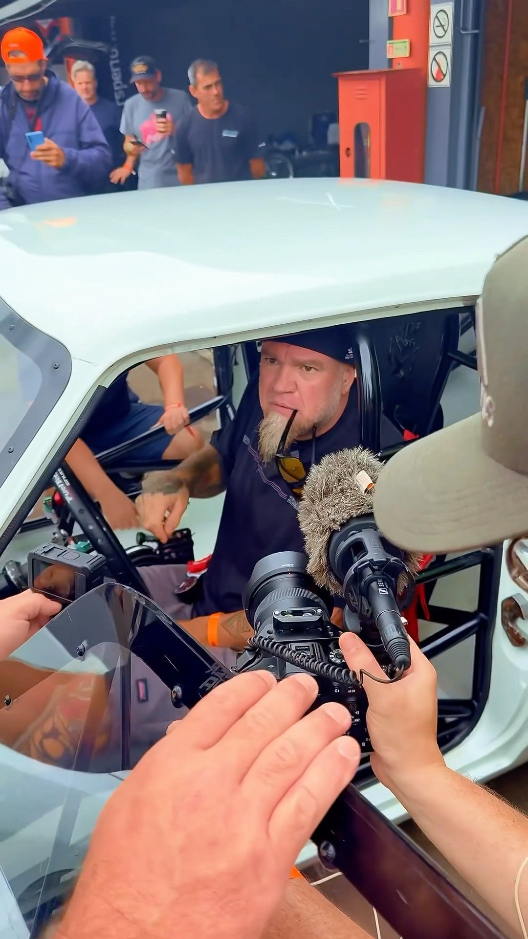 187 Crew – 187 Customs